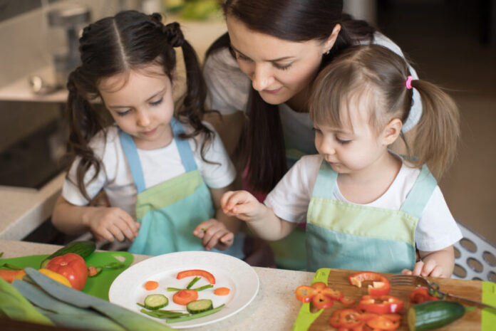 8 Benefits of Cooking at Home With the Kids - Antonio Carluccio